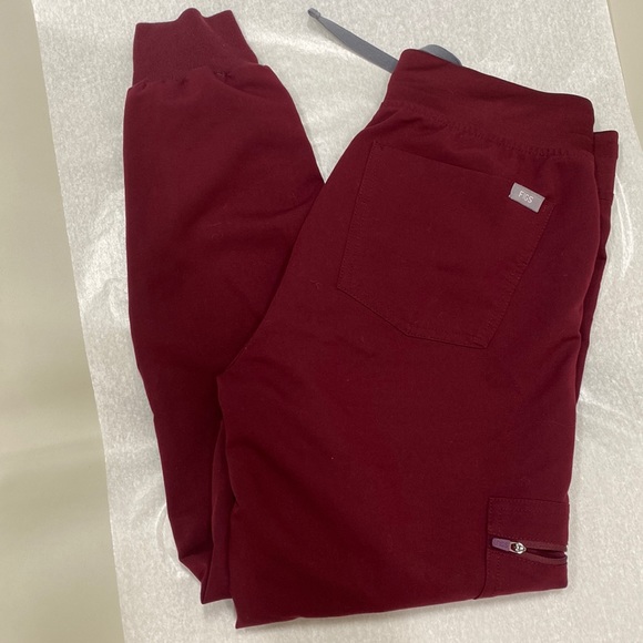 Figs | Pants & Jumpsuits | Iso Figs Maroon Zamora Xs Petite Regular ...